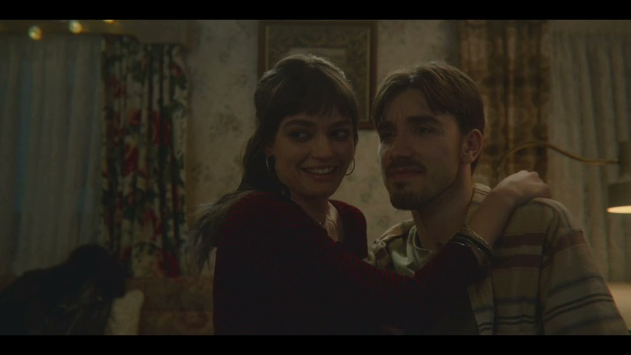Sex Education Season 3 Kiss Scene Maeve And Isaac Emma Mackey And George Robinson 720p Youtube