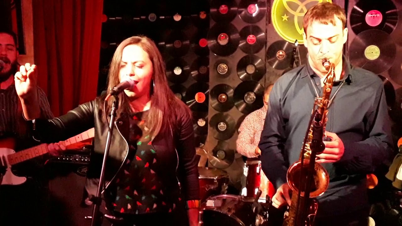 PRECIOSA VENUS con GABRIELA DE LORENZO@The Temple bar 17 06 2018 Parte ...