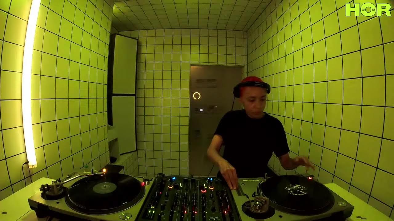 Jesse G / September 24 / 9pm-10pm - YouTube