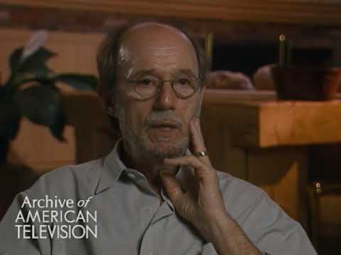 Producer Burt Metcalfe on McLean Stevenson leaving M*A*S*H ...