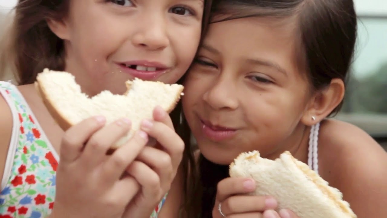 Hugo Good Neighbors Food Shelf - YouTube