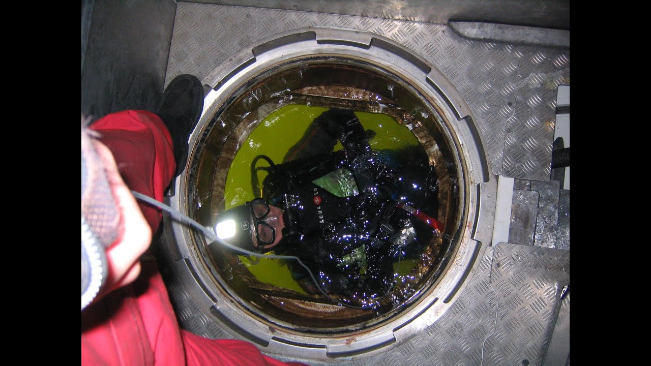 Research submarine "Euronaut" - diver chamber test, may 2013 - YouTube
