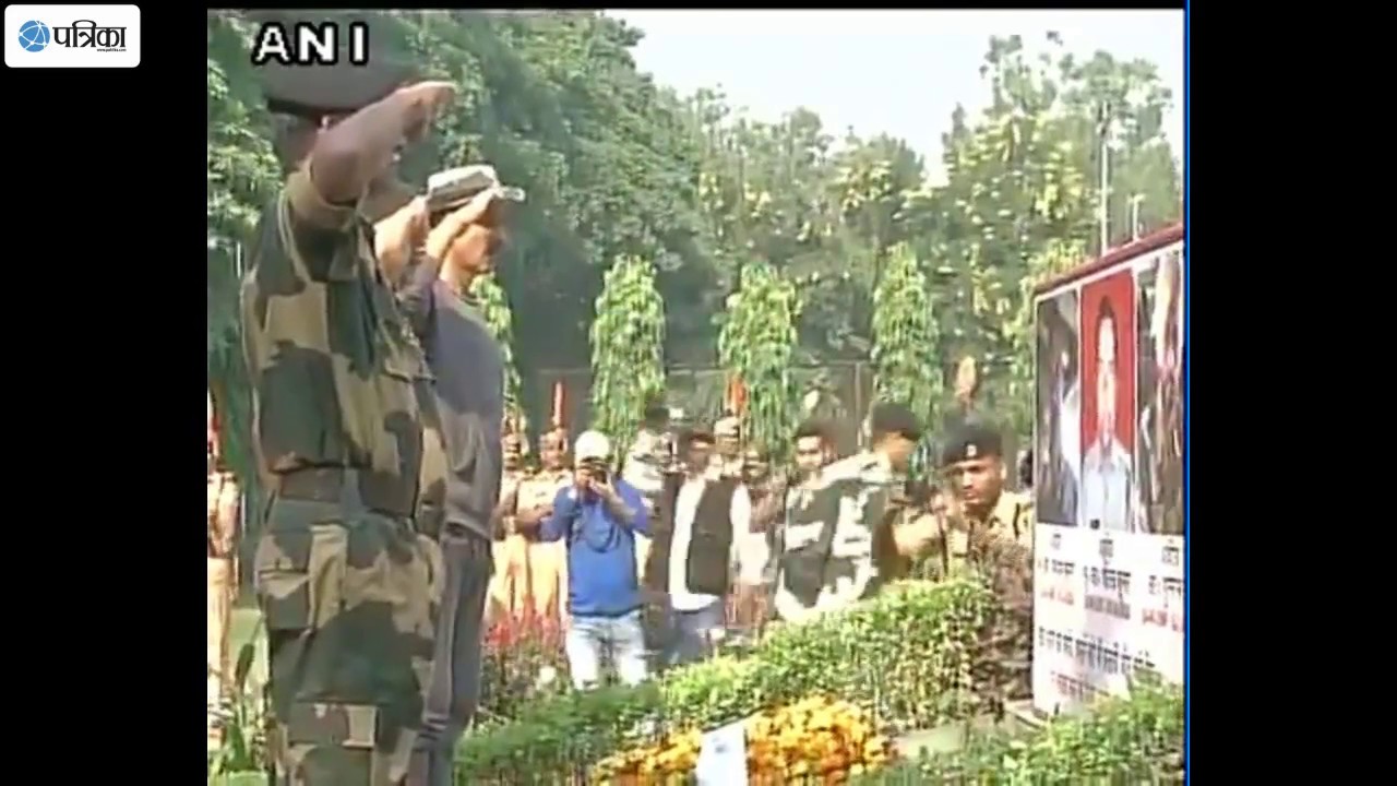 Akshay Kumar Pays Tribute To Soldiers - YouTube