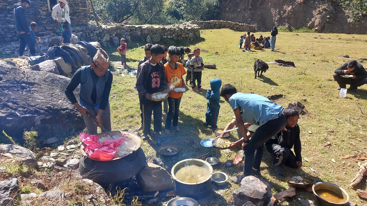 Cooking food of rice by using primitive technology | Nepali Village ...