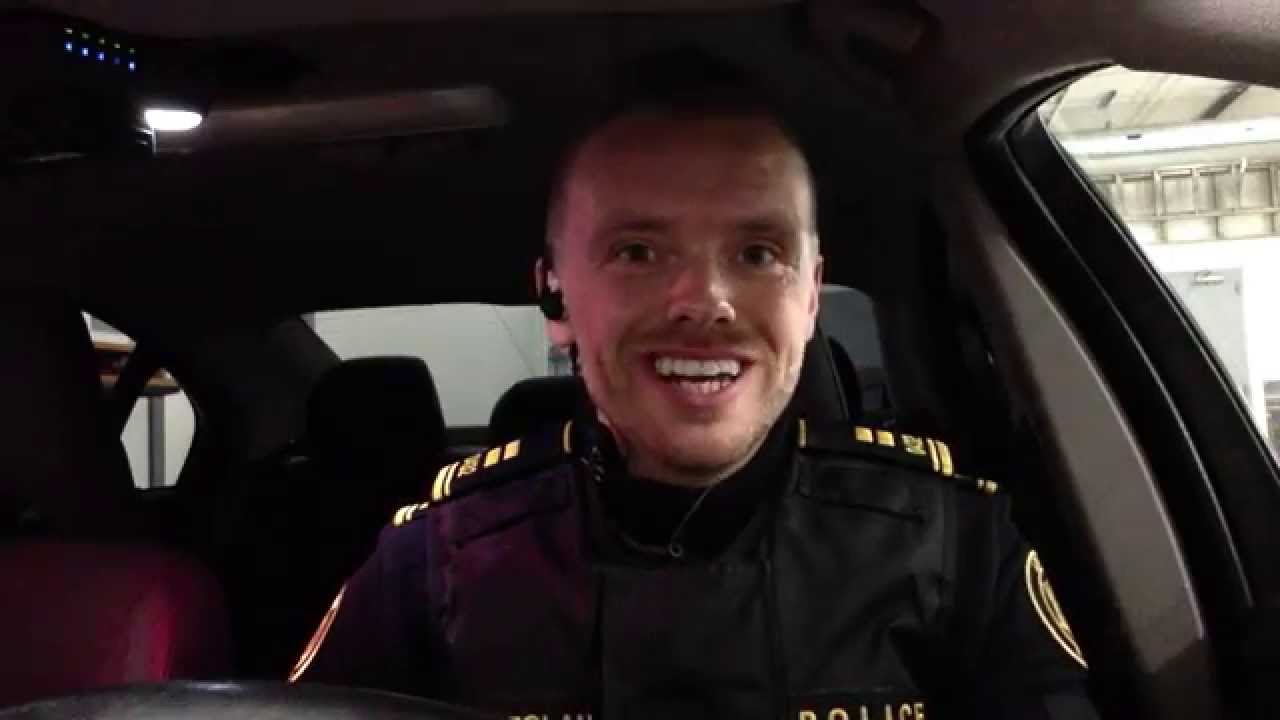 Police officer from Iceland reveals a big seacret - YouTube