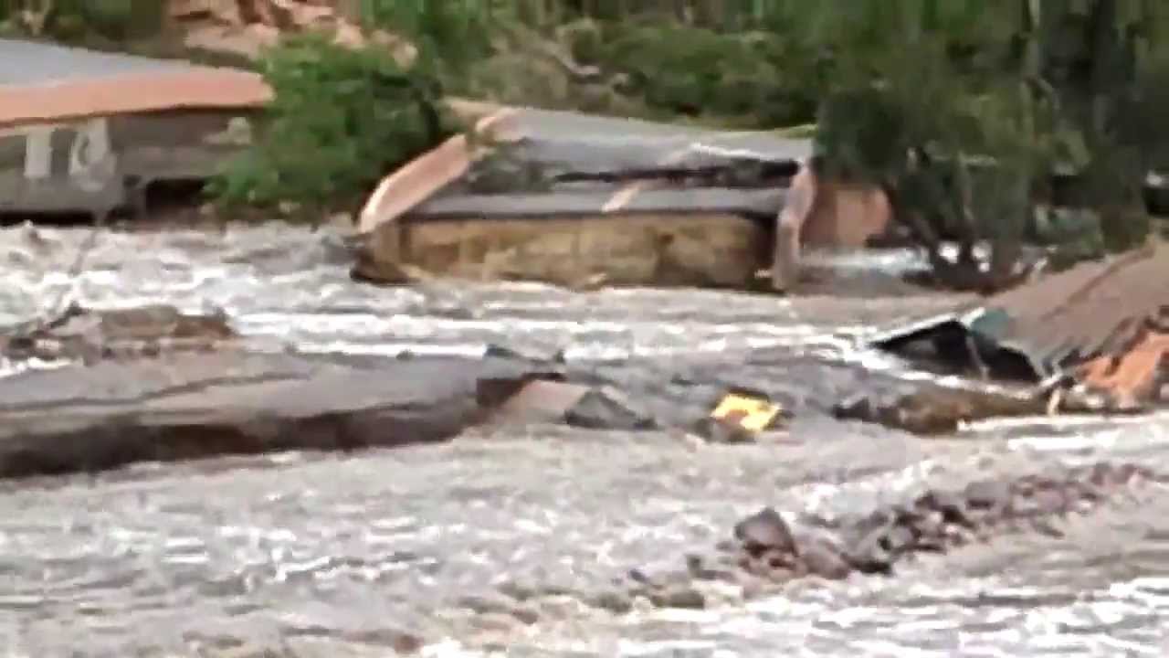 St Vrain Flood at Lyons, CO 9.13.2013 near the beginning - YouTube
