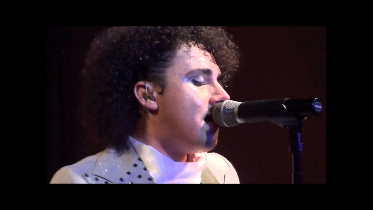 Johnny Cooper - 'MOVING ON' - YouTube