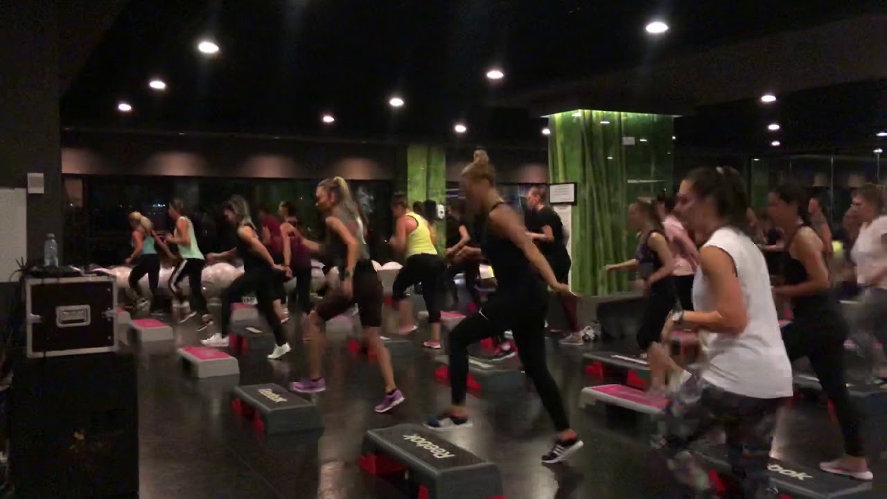 Step Class by Andreea 😻 - YouTube