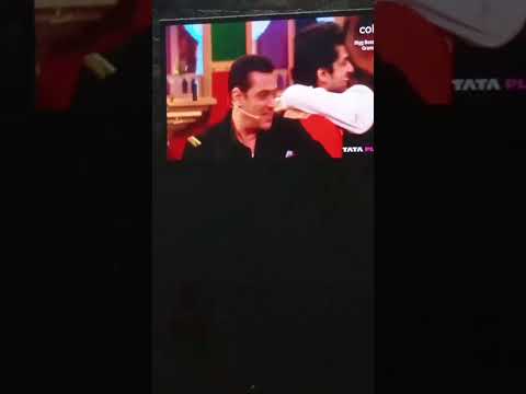 Big Boss ka winner is monavar