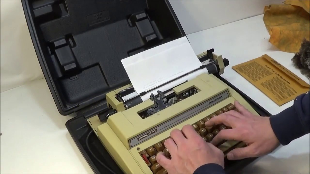 1987 Smith-Corona Deville XT K3RD Electric Typewriter with Case - YouTube