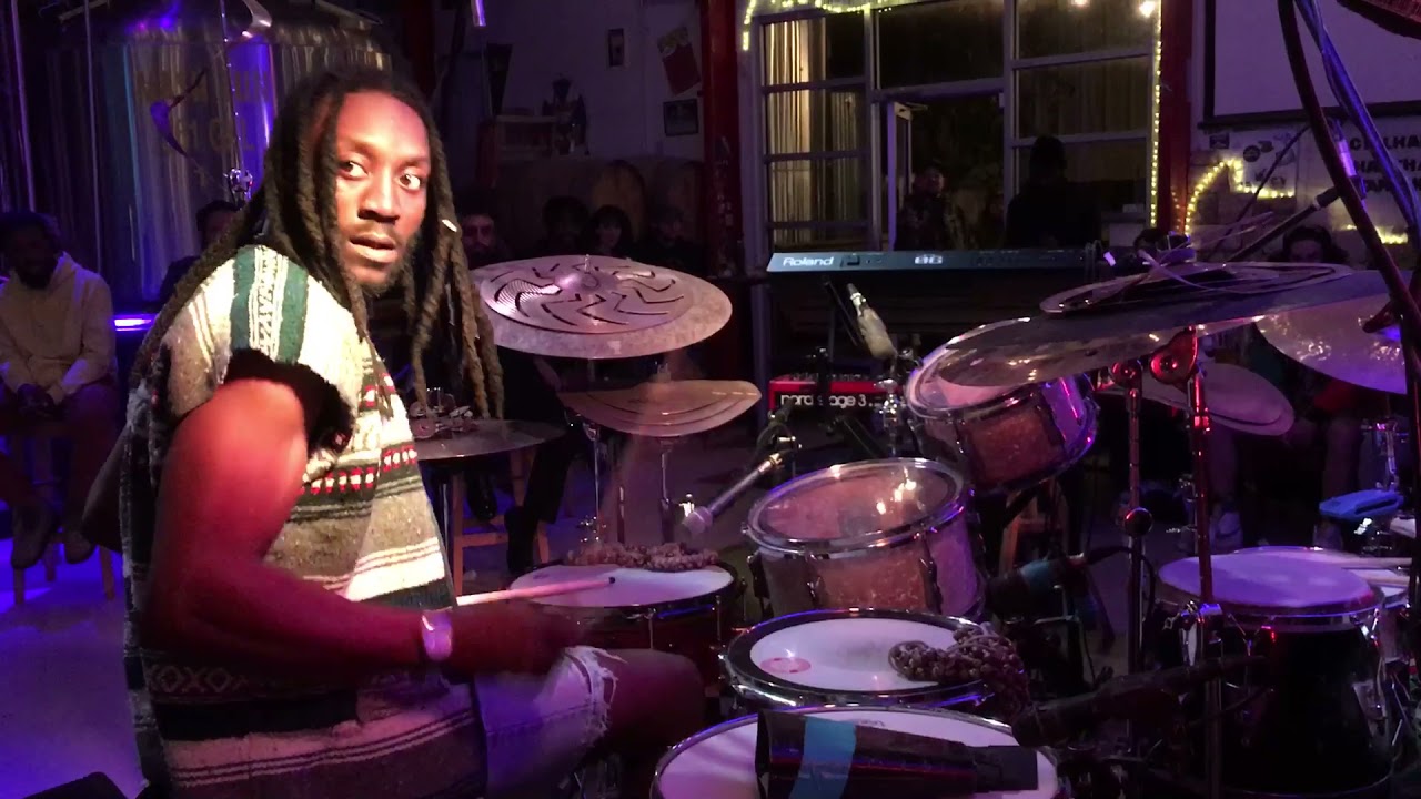 Mike Mitchell & Frank Moka DRUM BREAK - YouTube