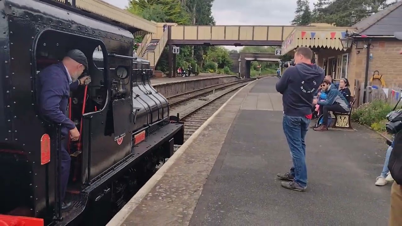 here is lms sentinel 4wvb 7109 Joyce pulling a small freight around ...