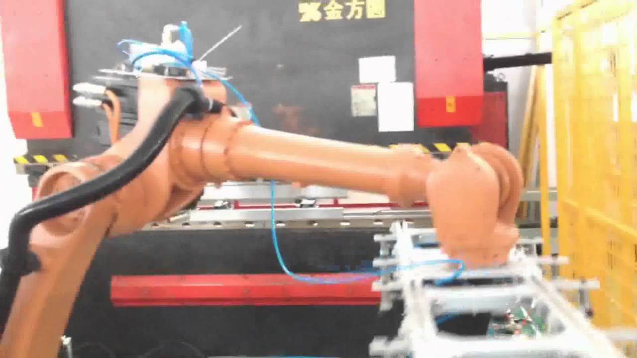 STEP Robot Sheet Metal Bending - YouTube