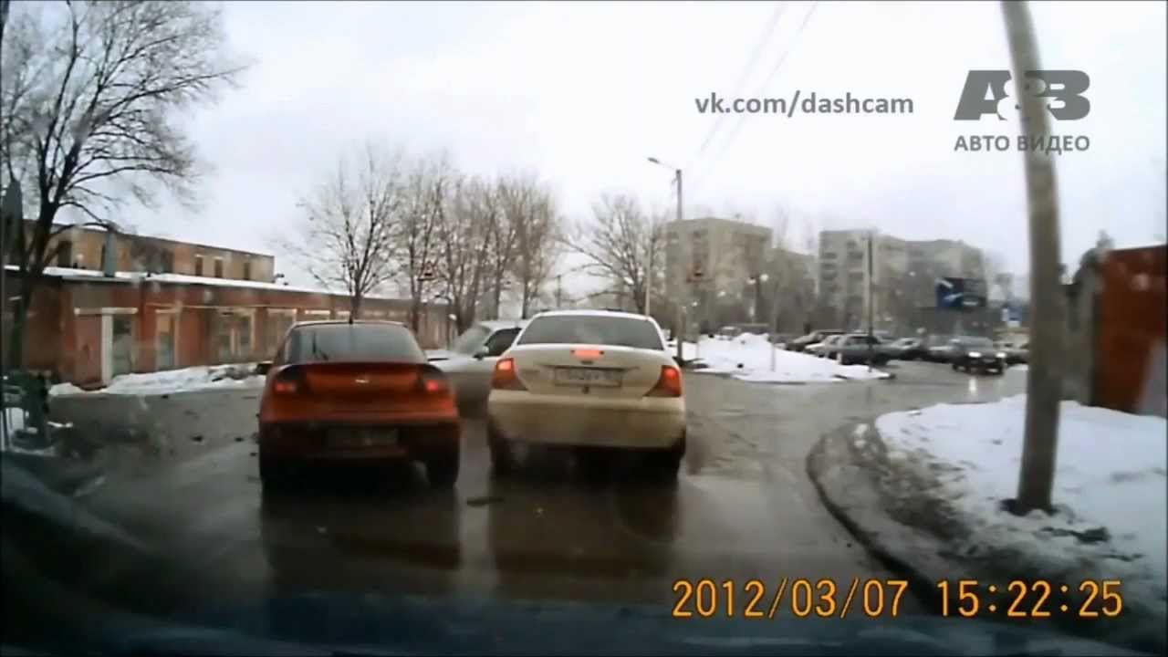 Worst car accidents caught on tape LIVE - Ultimate Crazy Car crash ...