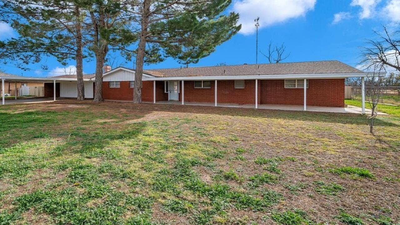 904 Culp Ave, Coahoma, TX Presented by Robin Brumley. - YouTube