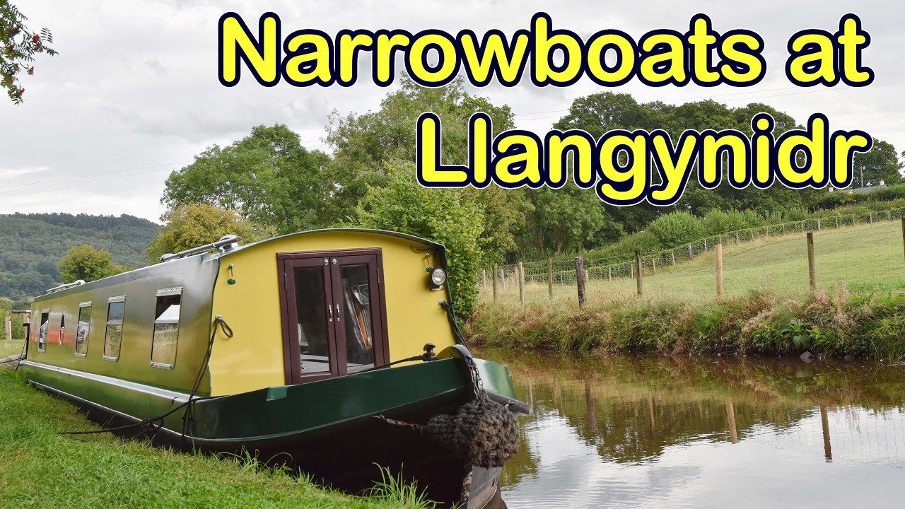 Narrowboats at Llangynidr Locks, Monmouthshire & Brecon Canal, August ...