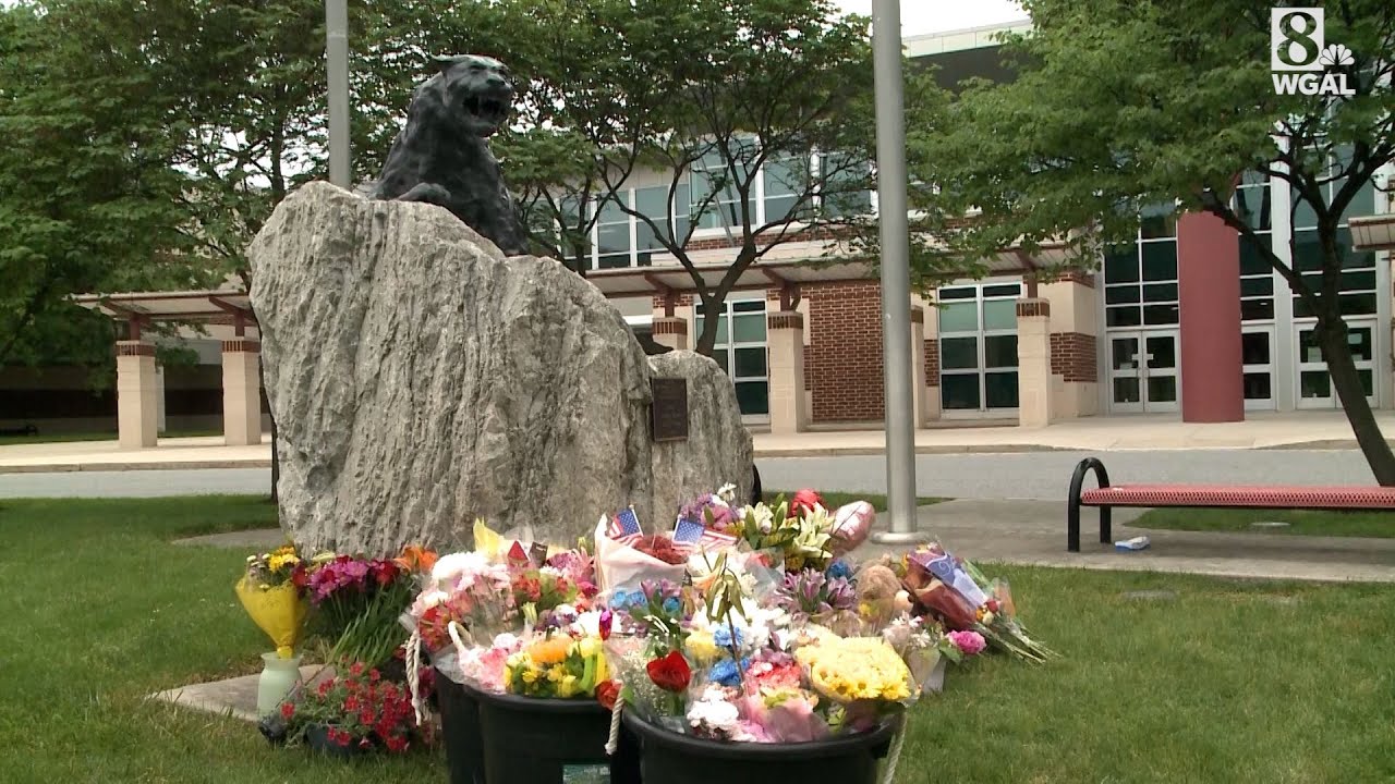Memorial for slain Pennsylvania high school teacher - YouTube