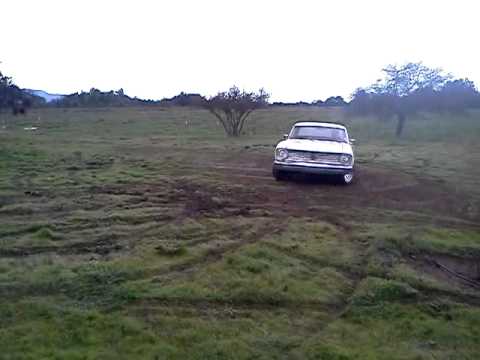 Ford Falcon V8 / Mud Drifting - YouTube
