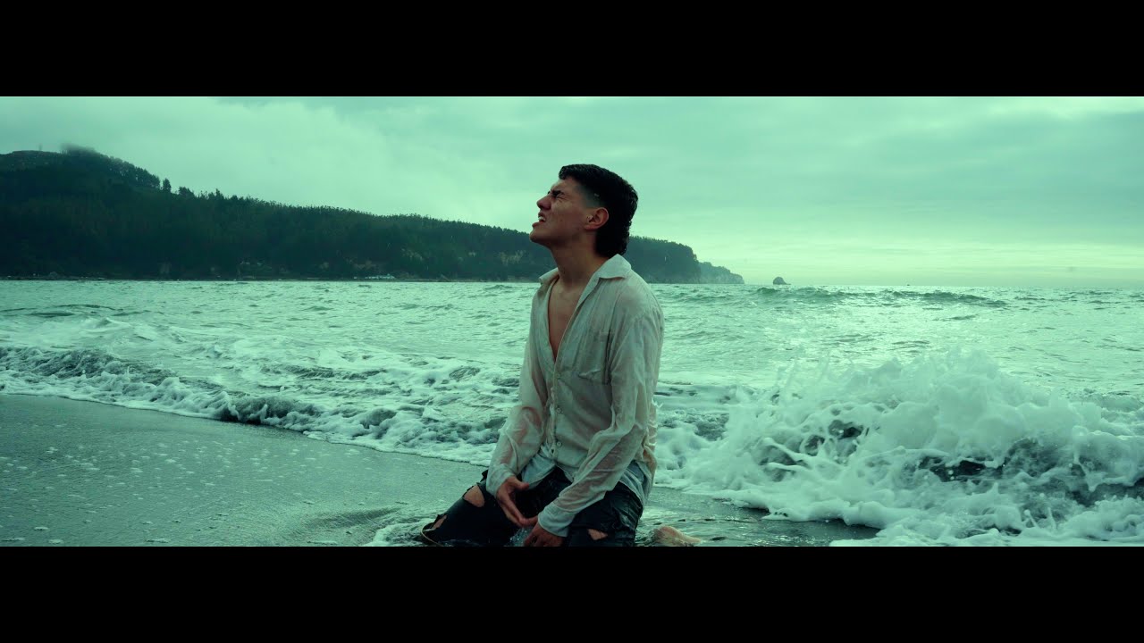 BORRAXXO Y LOCO - Pepe Fly (Video Oficial) | EIPSMT - YouTube