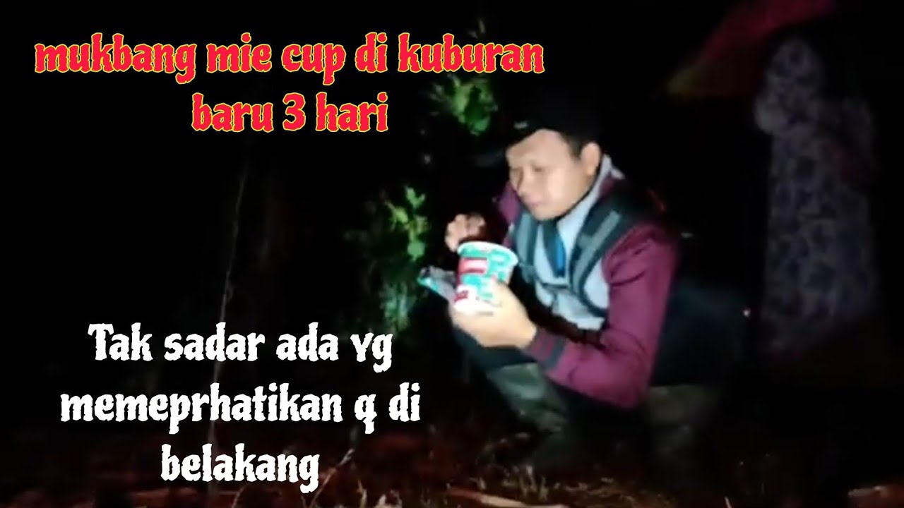 mukbang di tengah mkm sendirian ternyata ada yg datang - YouTube