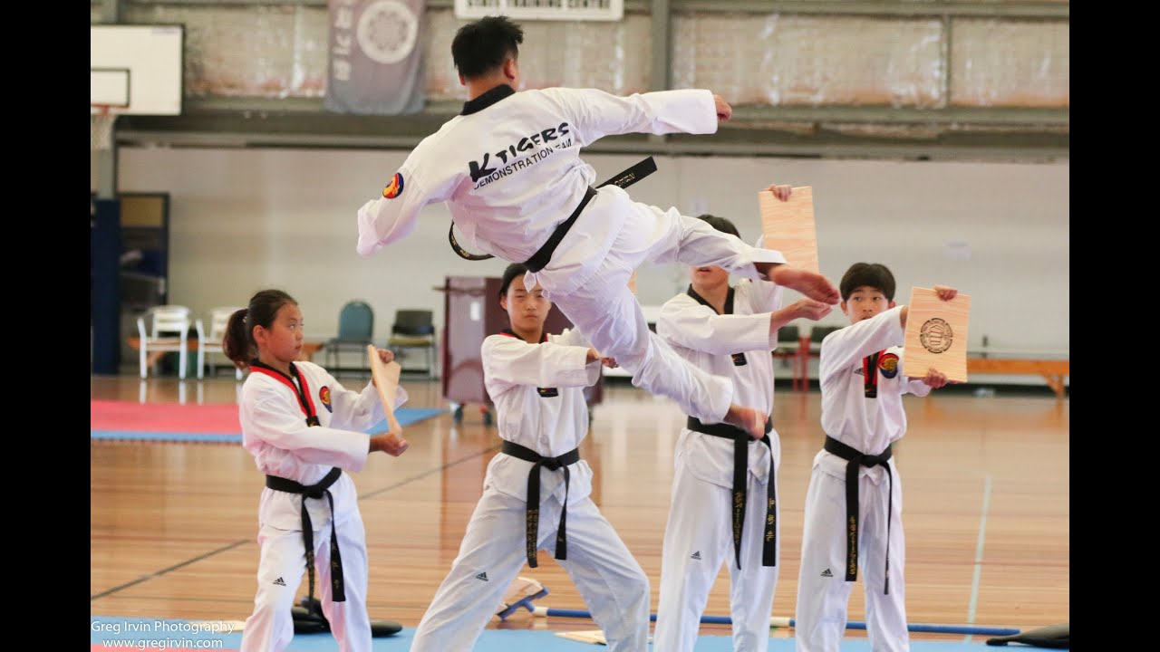 Chung-cheong KTigers Creative Poomsae Demonstration - Visiting ...