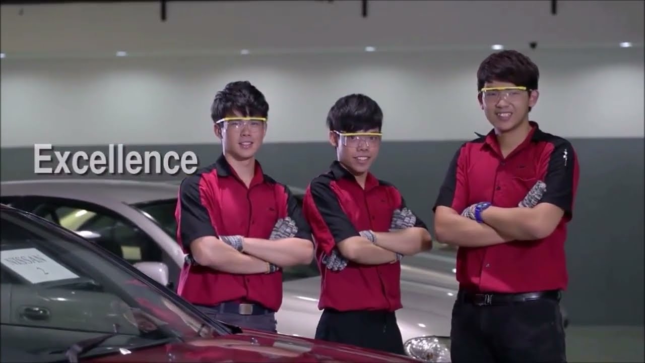 Despark College - Awards Winning Automotive Engineering College - YouTube