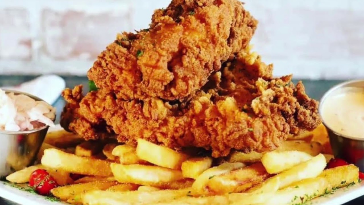 Monroe Social’s Fried Chicken - YouTube