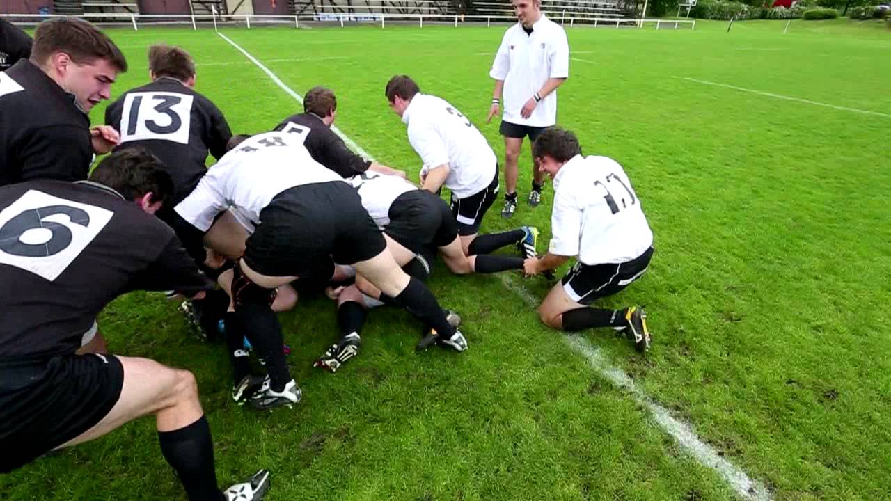 Prague Barefoot Run - Rugby - YouTube