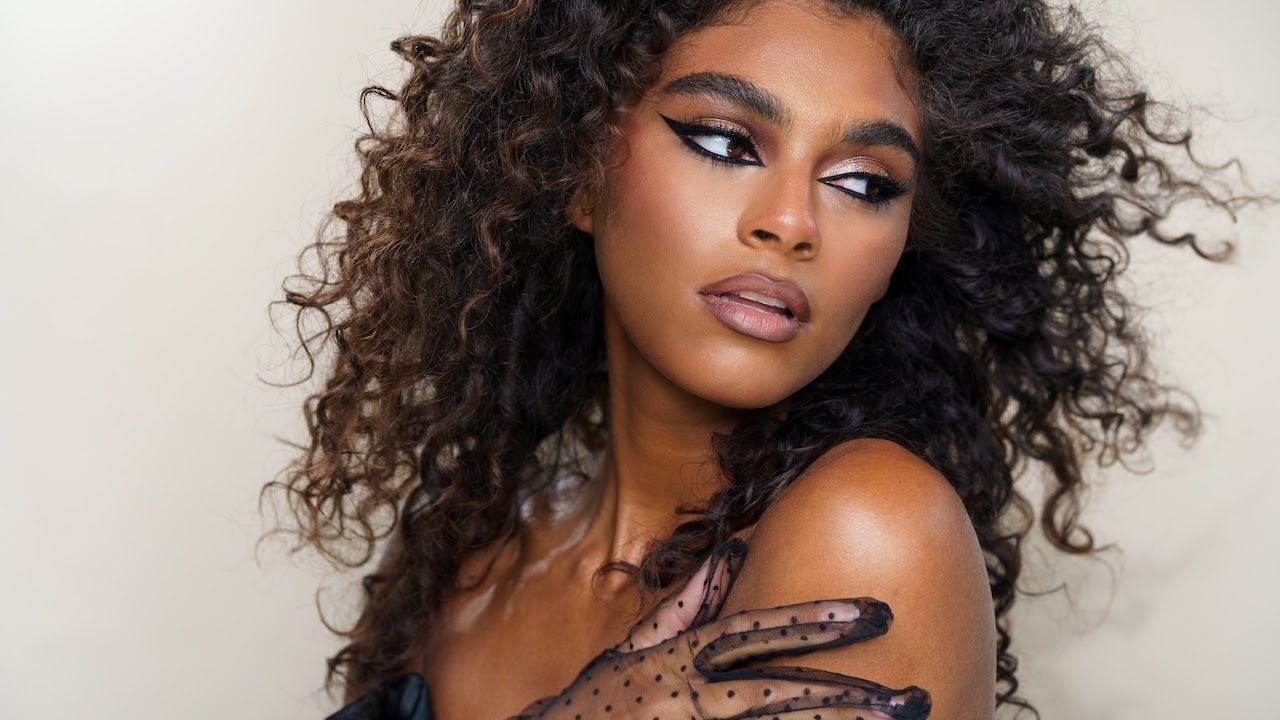 Sultry Cat Eye Makeup Tutorial - YouTube