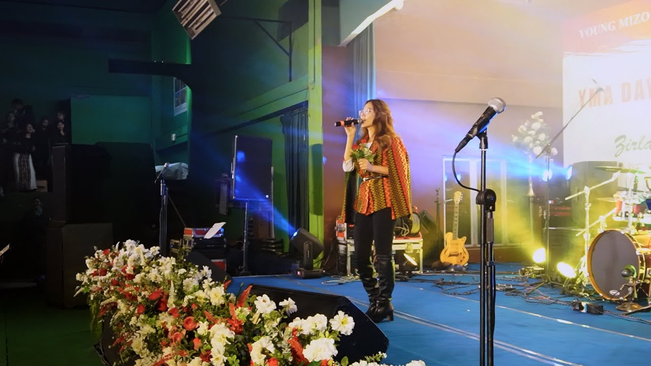 MARY DAWNGI - CHHINGKHUAL (LIVE) - YouTube