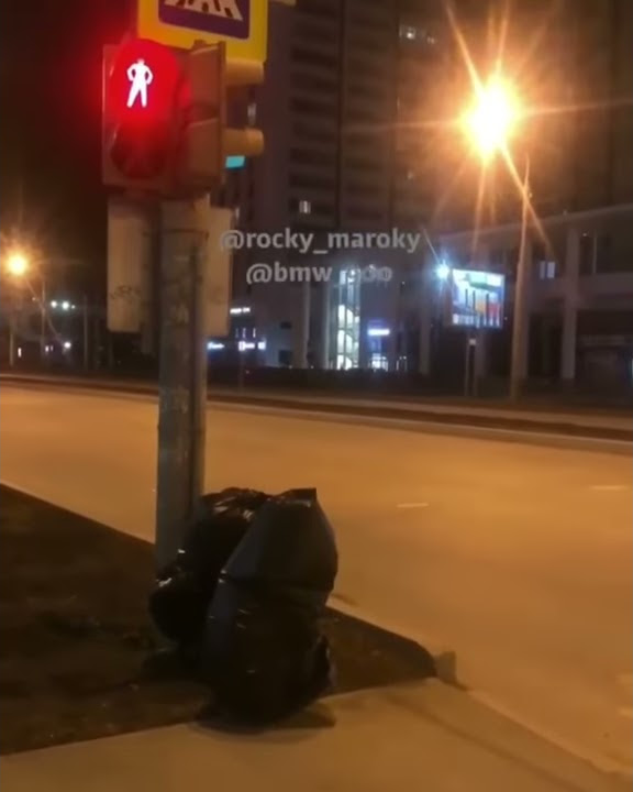 Пермь жжёт 😄 парни в мусорных мешках🙈в мешках по городу😜пермские приколы😁 карантин нам ни по чем