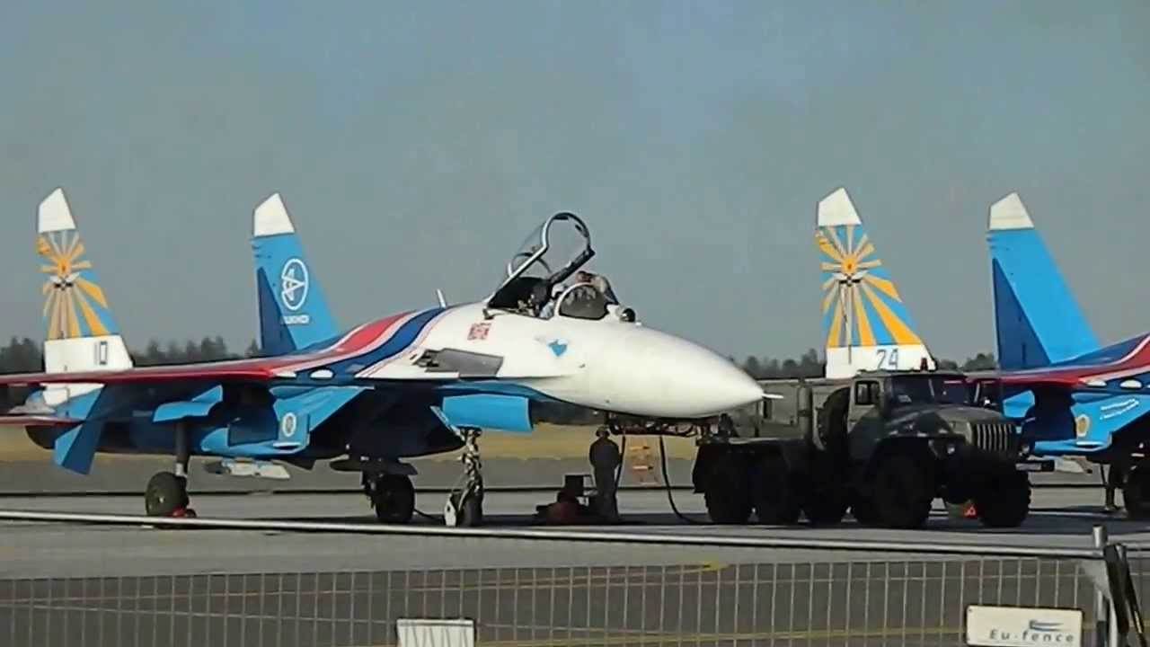 Russian Knights Sukhoi Su-27 Engine Startup - YouTube