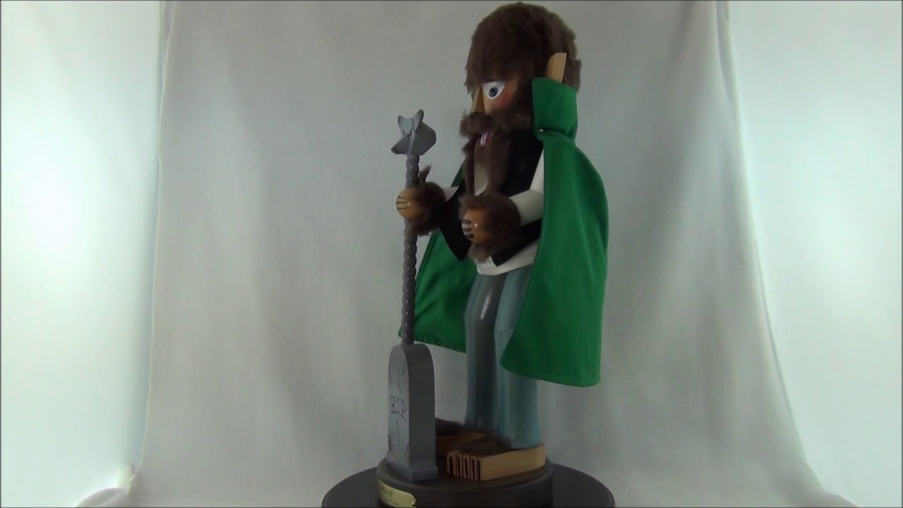 S1909 Steinbach Werewolf Nutcracker - YouTube