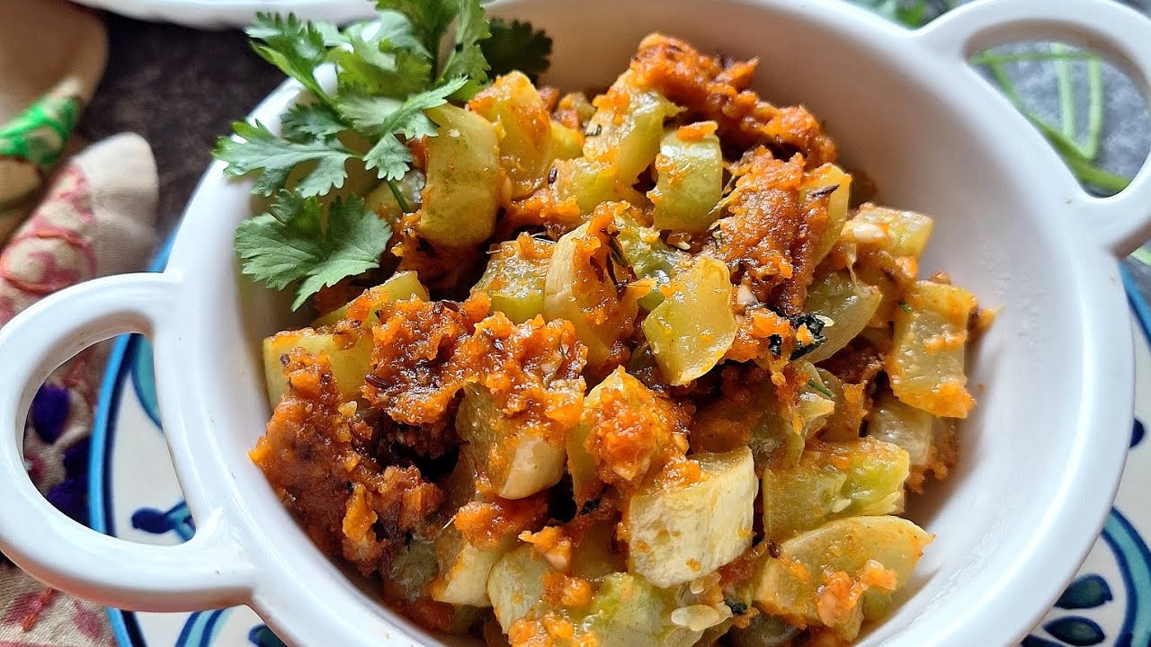 Simple and Delicious Kakadi chi Bhaaji (Cucumber Sabzi).... - YouTube