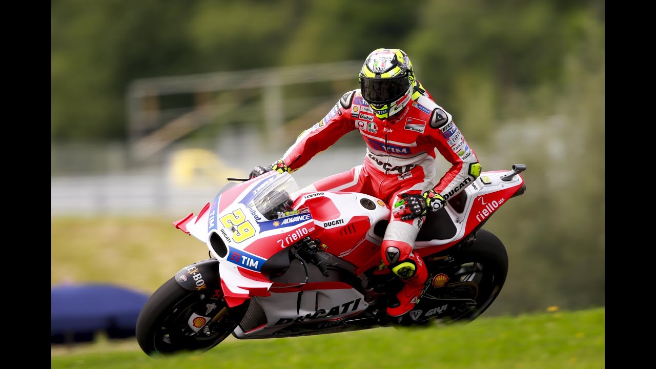 MotoGP 16 AustriaGP Pole Position - YouTube