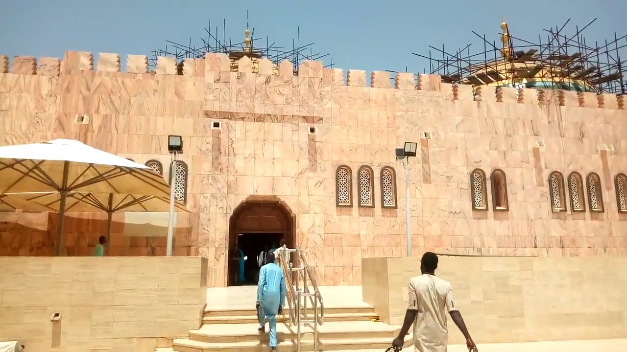 Live direct prière du vendredi à la grande Mosquée de Touba - YouTube