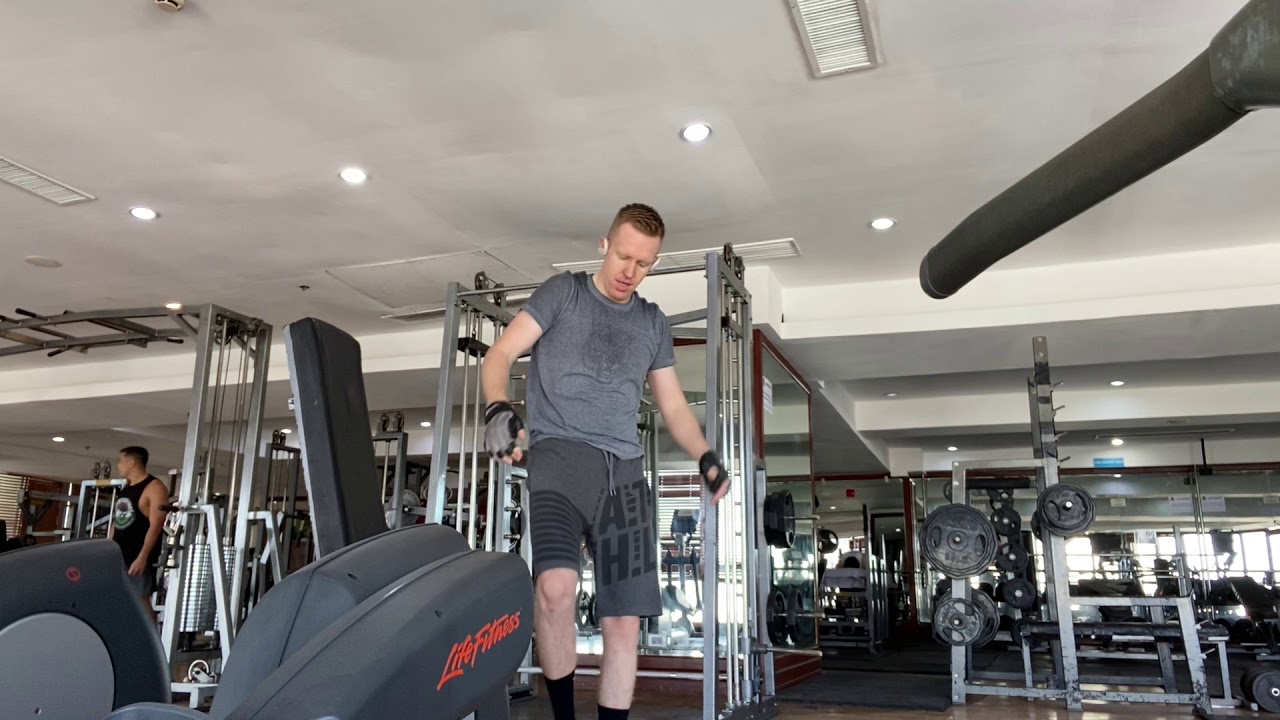 45 pull-ups and 25 push-ups - YouTube