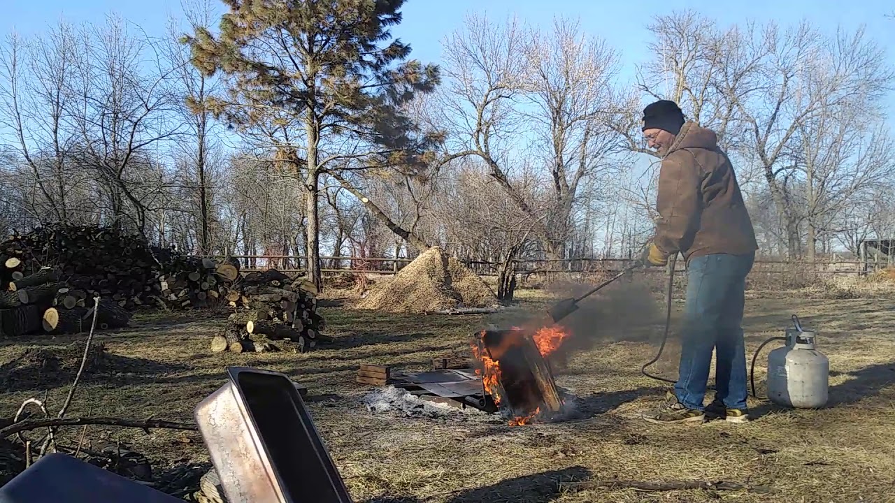 How to Clean Burned-On Sugar from Maple Syrup Evaporating Pans - YouTube