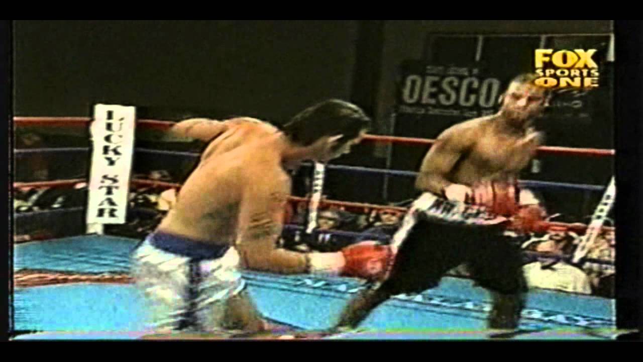 Allan Green vs Robert Dykes - Green's Pro Debut - YouTube