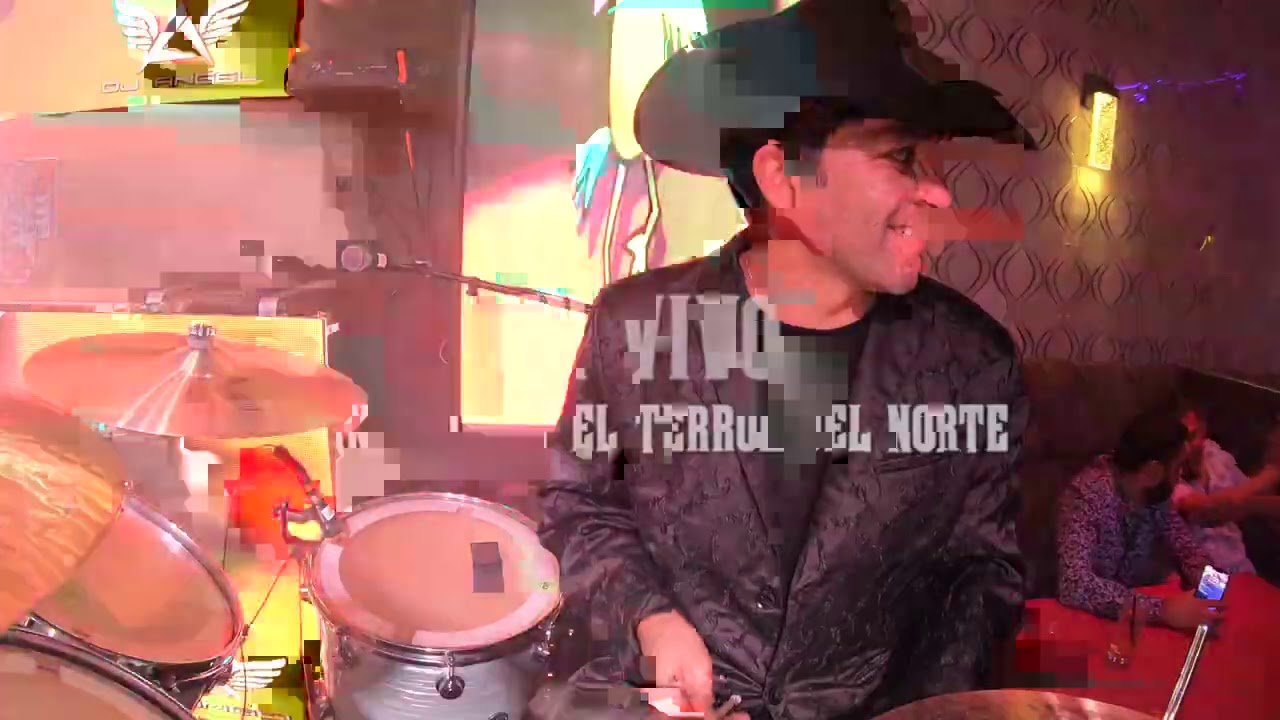 JUAN ACUNA LIVE - YouTube