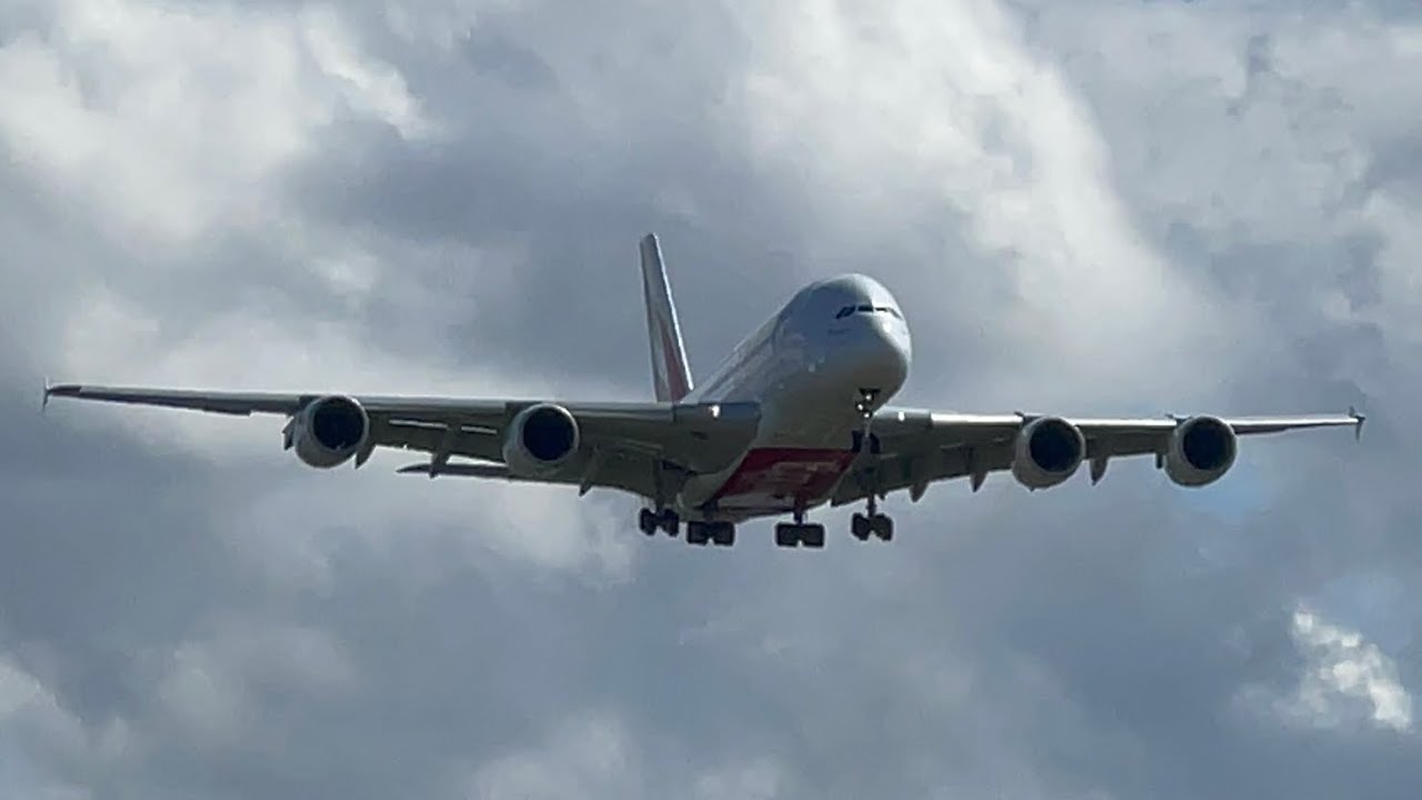 Heathrow Airport Landing Runway 27L Approach - YouTube