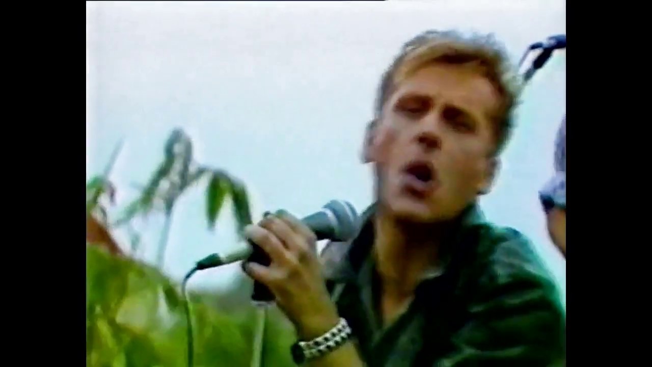 Moti Special - Don't Be So Shy (Rock & Rock 1985) - YouTube