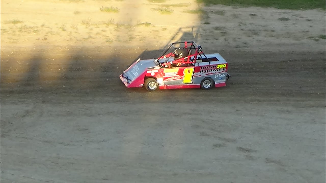 Mini Wedge Feature Race at Crystal Motor Speedway on 09-04-16. - YouTube
