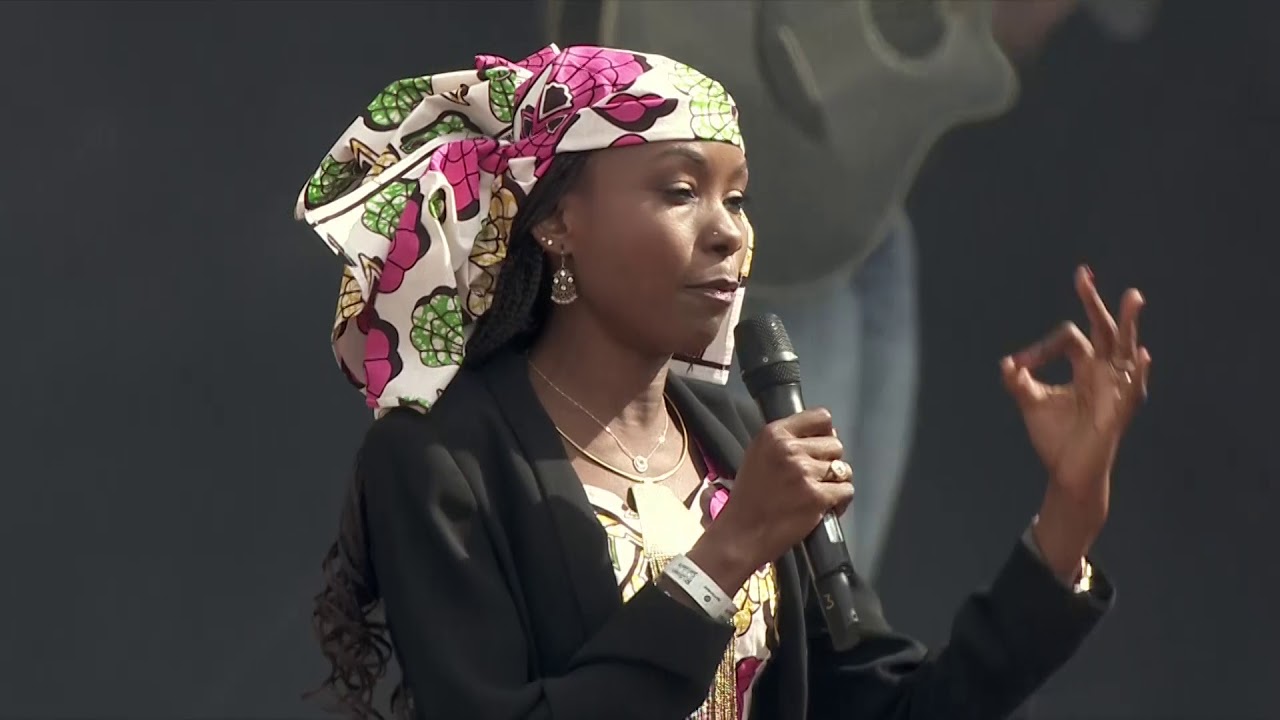Hindou Oumarou Ibrahim : "Les femmes, premières victimes du changement ...