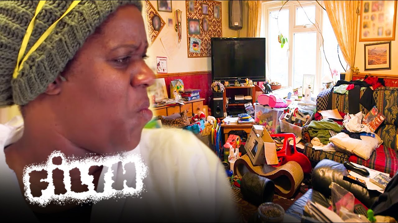 Cleaners GAG at Vile Hoarders House | Filth - YouTube