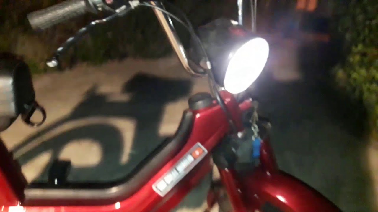 Piaggio Si TUNING LED - YouTube