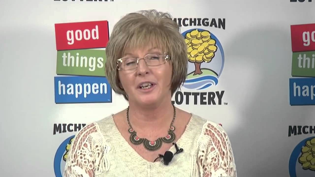 Julie Leach, Fiberglass Factory Employee, Wins $310 5 Million Powerball ...