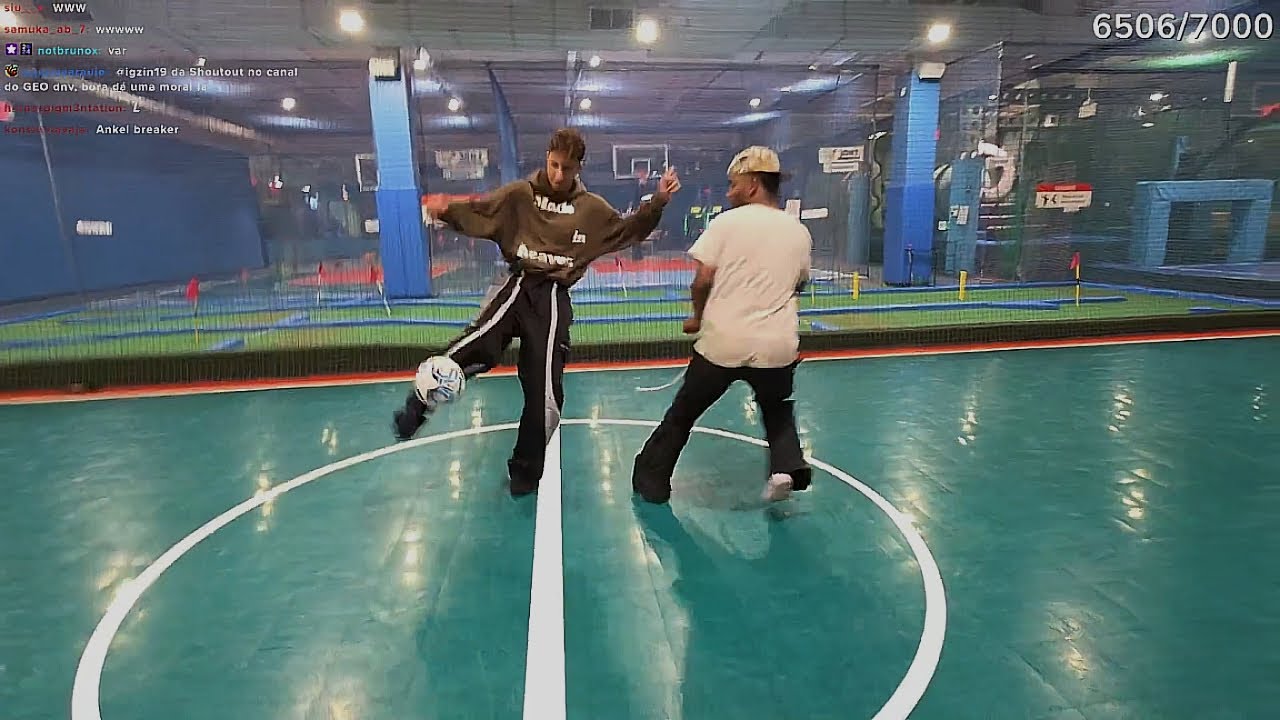 TOTA PLAYING SOCCER IN THE AMERICA - FOOTBALL CHALLENGE SKILLS WITH GEO ...