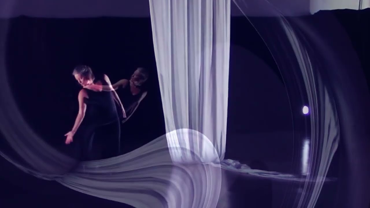 Jenny Carlson Solo Dance from "November". - YouTube