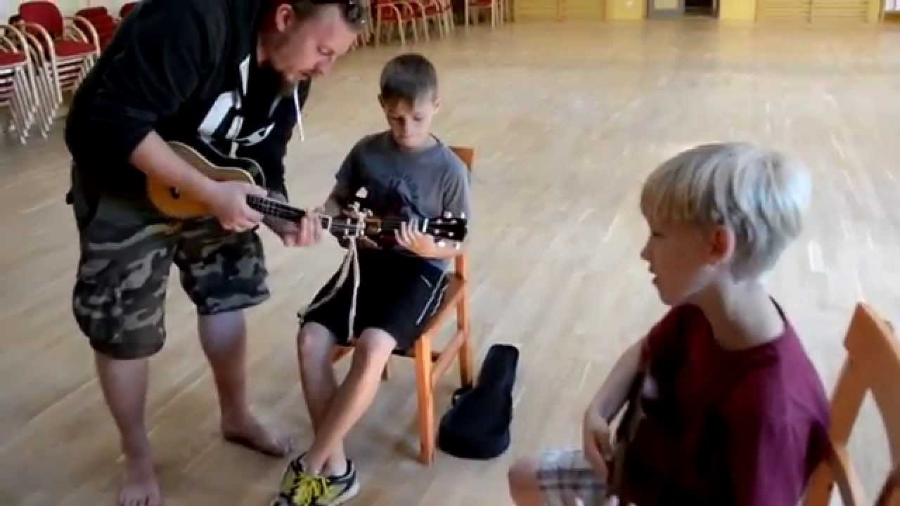 Ragnar Toompuu ukulele meistriklass - YouTube